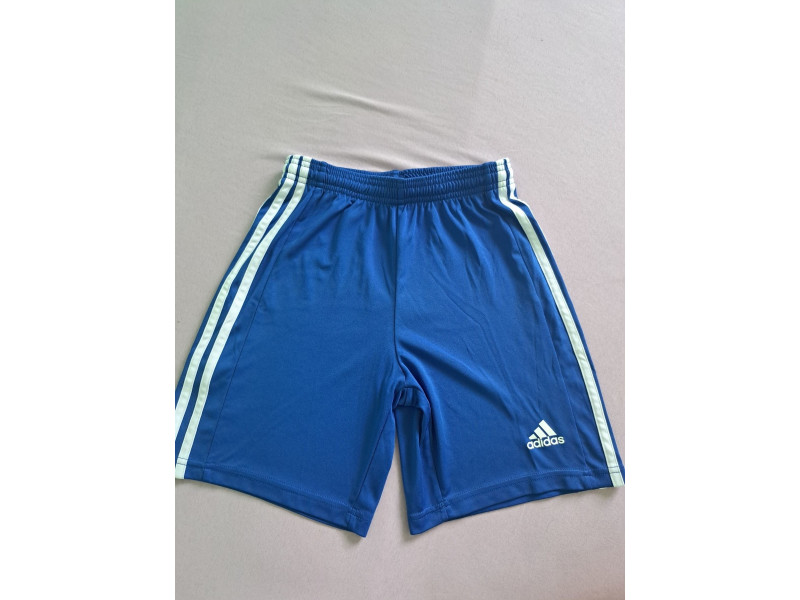 **Adidas original .decji sorc vel.152**