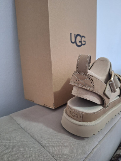 Ugg sandale