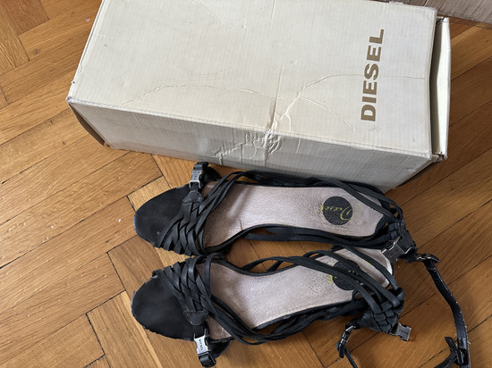 Diesel sandale kitten heel