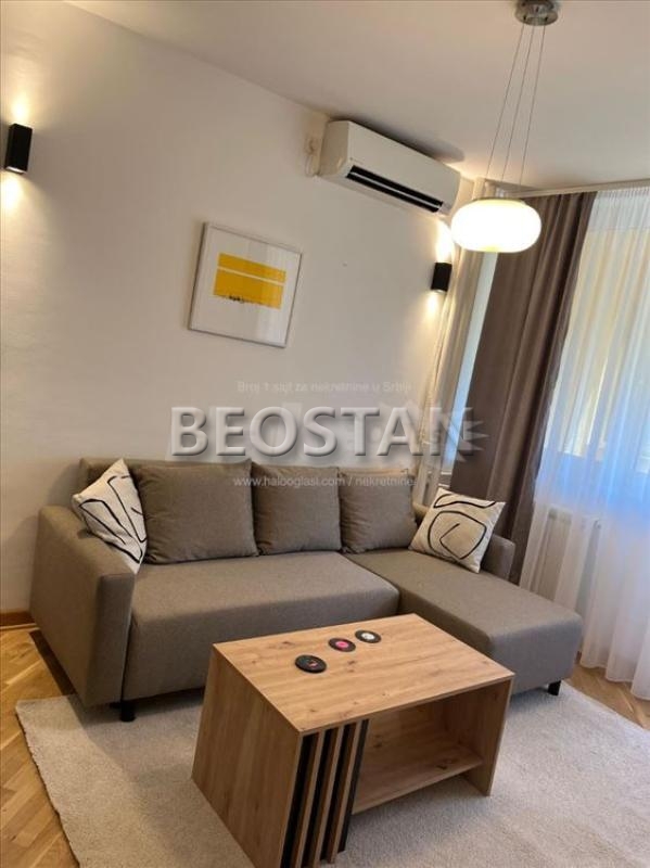 Novi Beograd - Stari merkator #63689 700 €