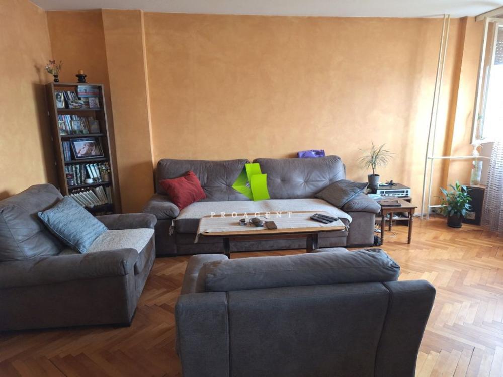 Četvorosoban stan na prodaju, 80m2, 136.000€