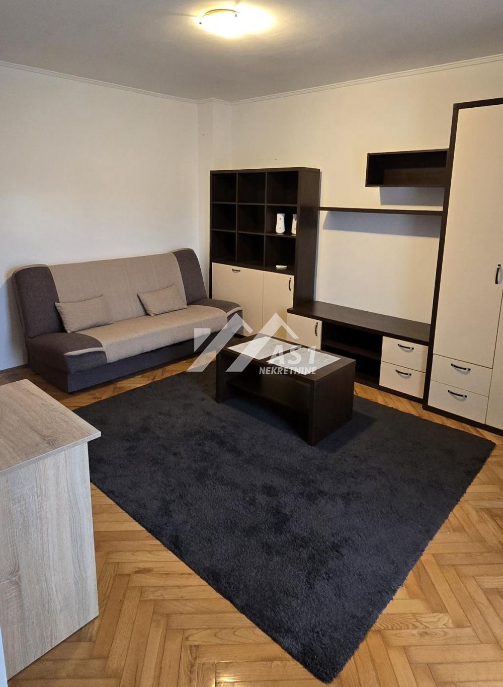 IZDAJE SE GARSONJERA NA PODBARI-PET FRIENDLY ID#3368 350 €