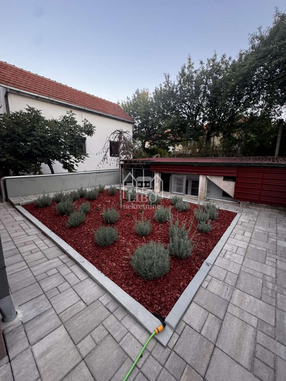 Trosoban stan u kući-Apelovac ID#2297 450 €