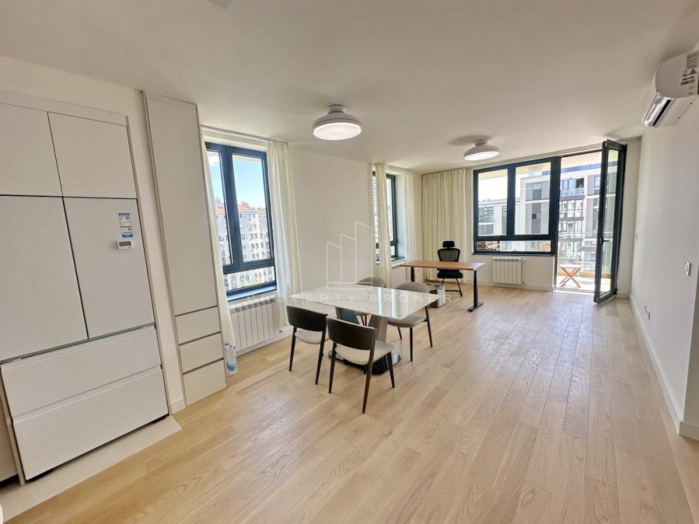 BW Lumia, svetao, odmah useljiv ID#4103 340.000 €