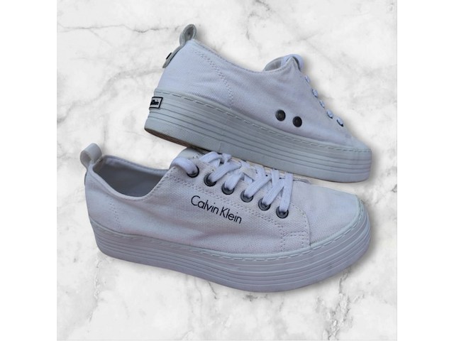 Calvin Klein patike 39