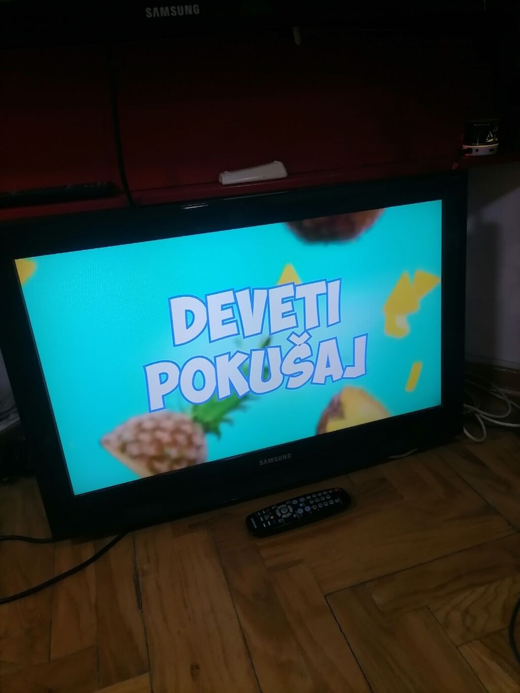 TV SAMSUNG 32 inča ili 82 dijagonala ekrana ispravan dobar vidi se i