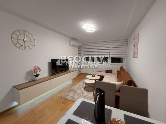 Novi Sad, Grbavica, Lasla Gala, 1.5, 47m2, 700EUR