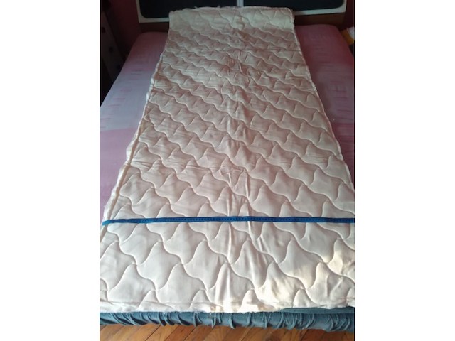 Prostirka štepovana 90x200