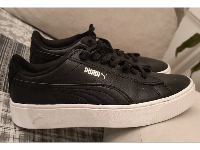 Puma vikky stacked patike br. 40