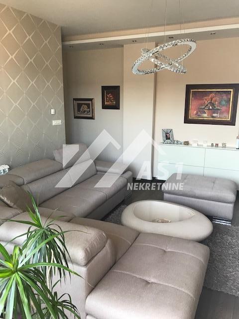 Izdajem LUX trosoban stan - Sajam !!! ID#3478 850 €