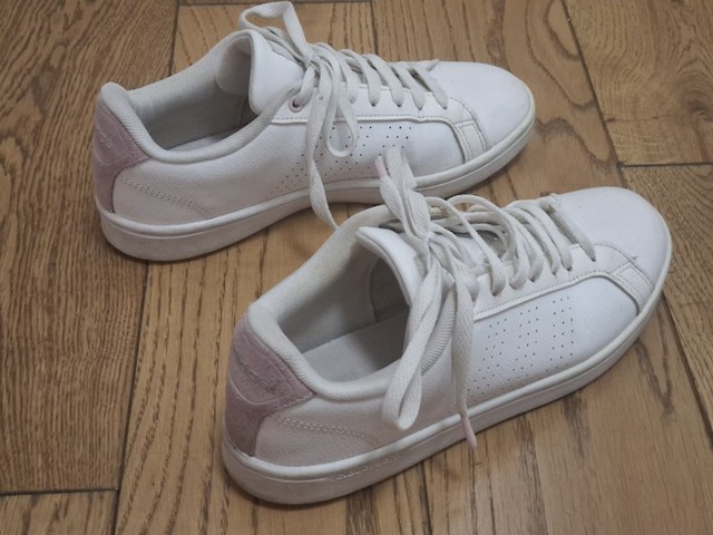 ADIDAS patike 39