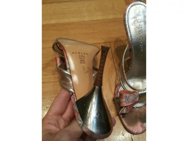 Casadei original sandale-papuce broj 38b. Koza naravno i original