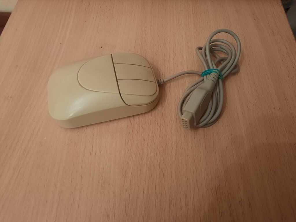 Stari retro serijski kuglicni mis na kuglicu - vintage Ispravan