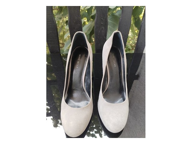 Nine West br 39 prevrnuta koza