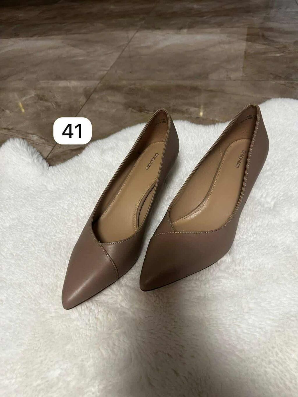 Salonke, Graceland, 41