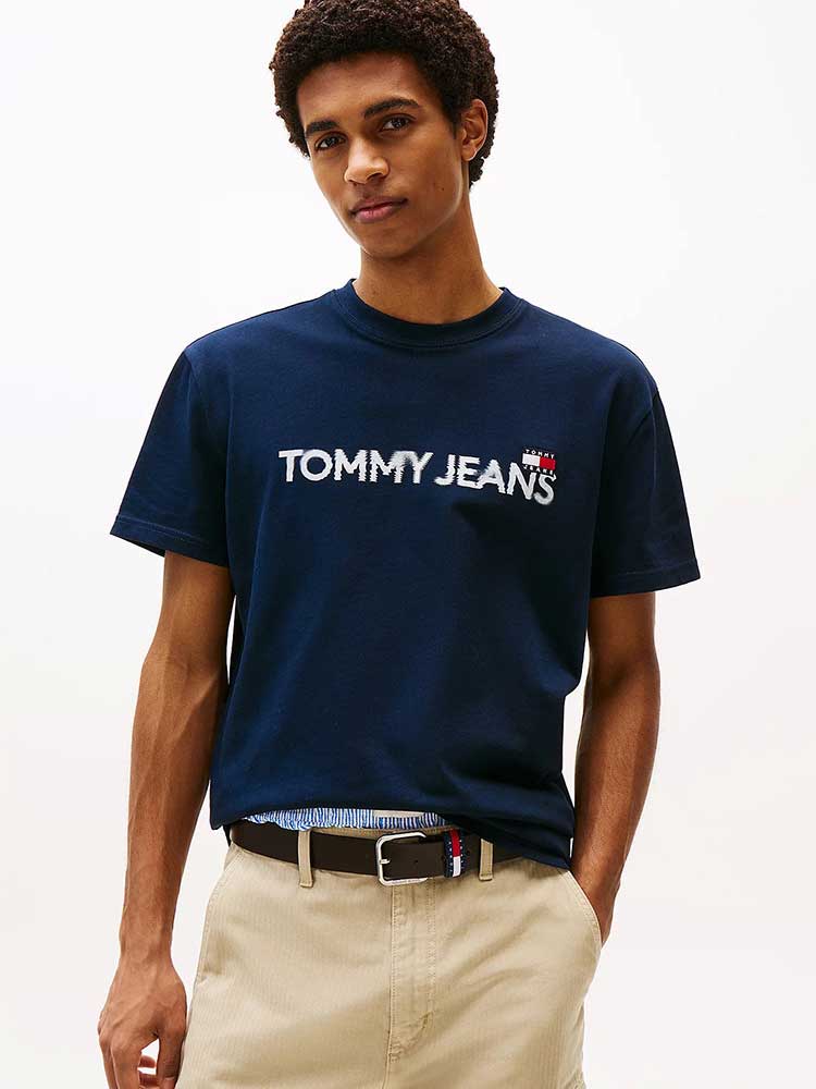 TOMMY JEANS Muška majica TJM REG BADGE PLAY TEE
4820,00 RSD