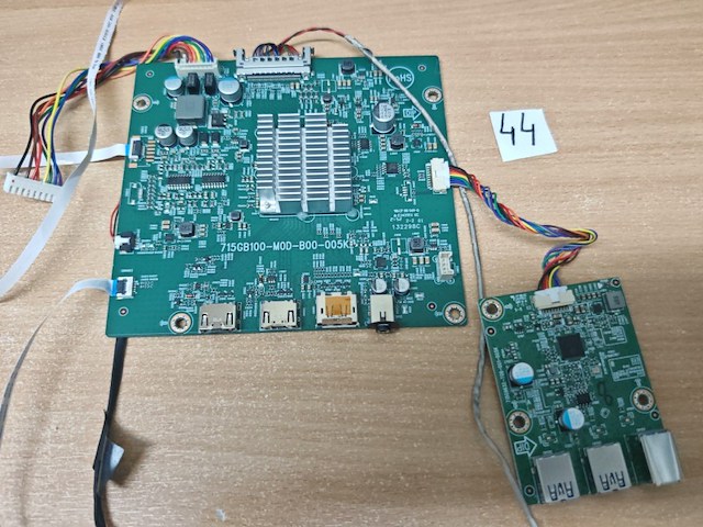 GIGABYTE G27QC 715GB100-M0D-B00-005K