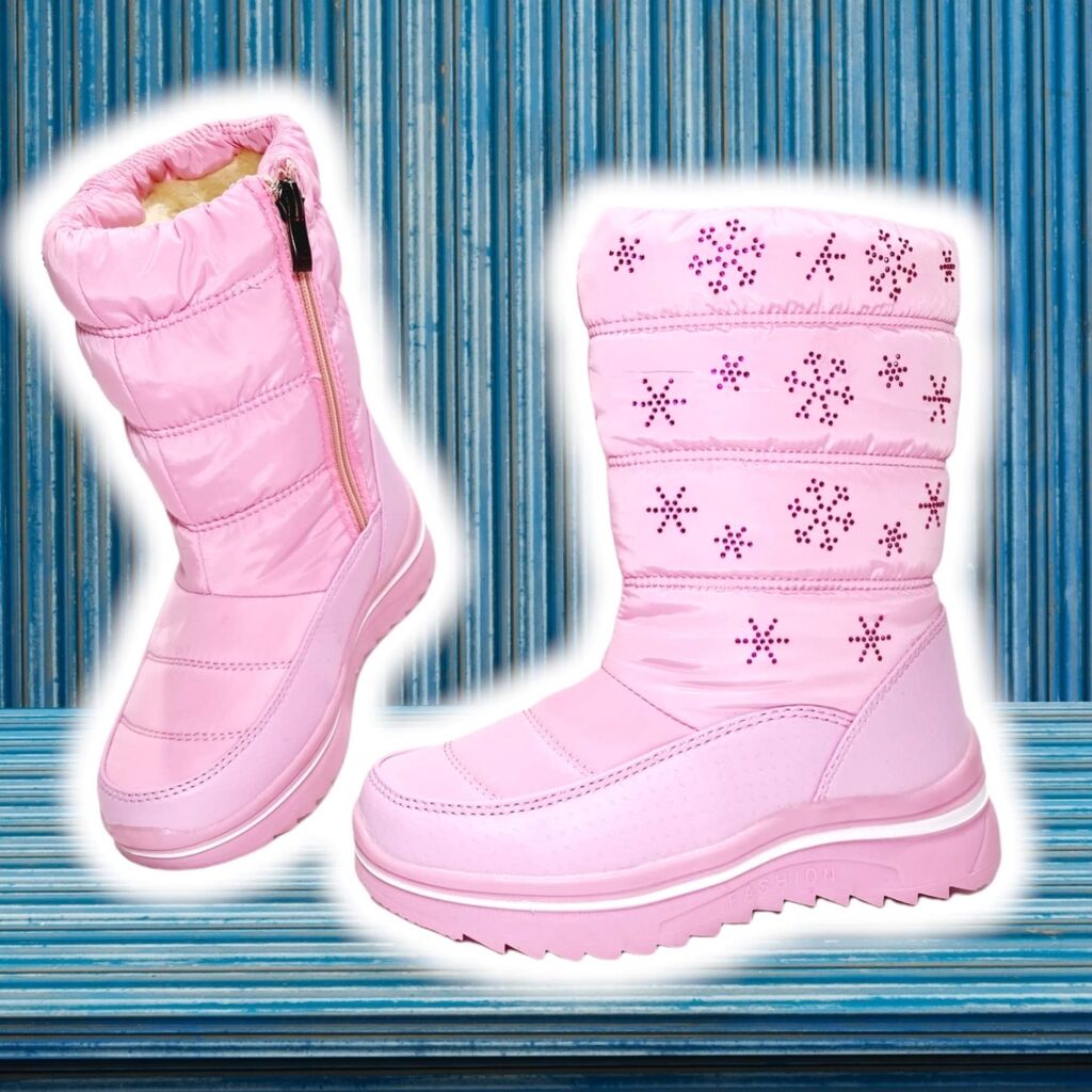 SNIZENJE Predivan model cizmica za sneg koje su skroz postavljene