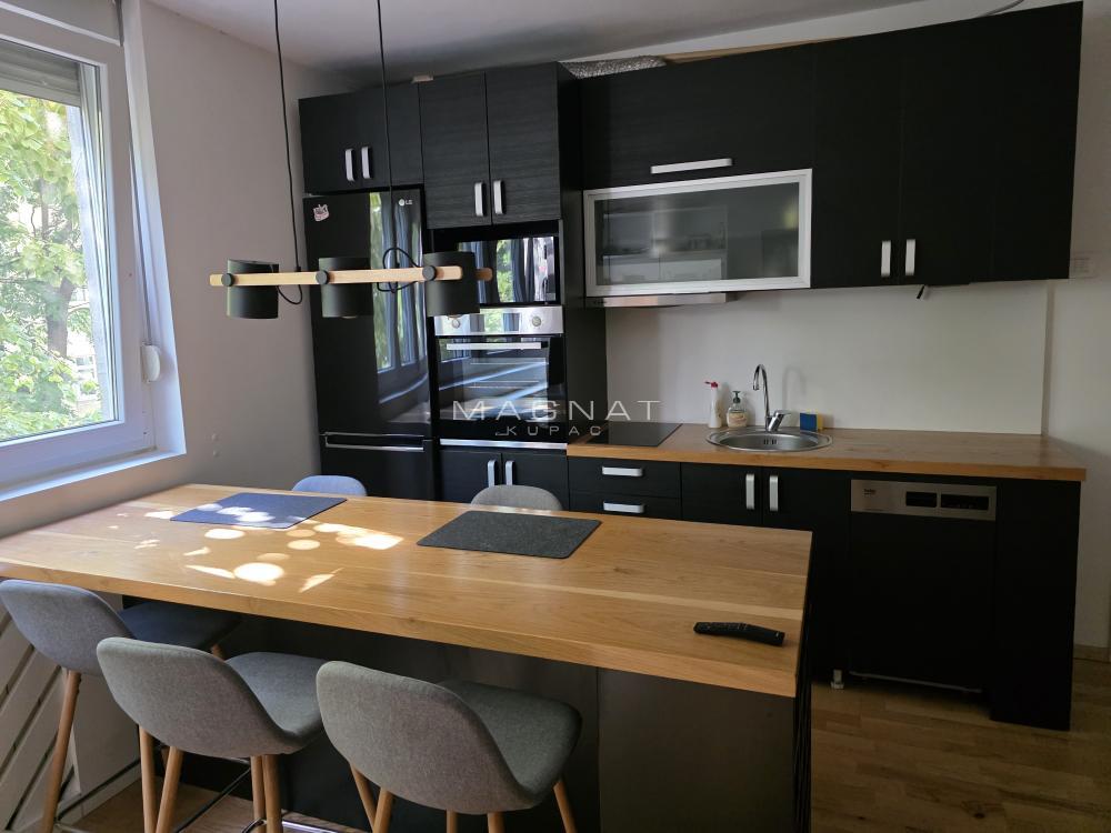 22. oktobra, Dvosoban stan za izdavanje, 50m2, 700€