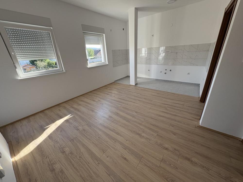 Jednoiposoban stan na prodaju, 30m2, 73.500€