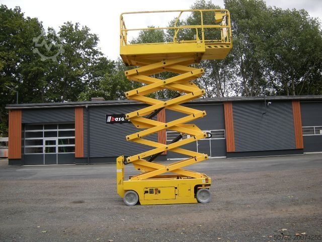 Radna platforma
GENIE GS 4047 Scherenarbeitsbühne Genie 14 m
