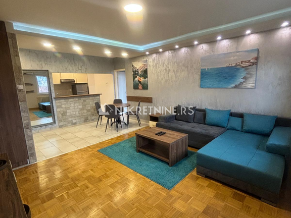 Jednoiposoban stan za izdavanje, Pupinova, 500€, 50m²