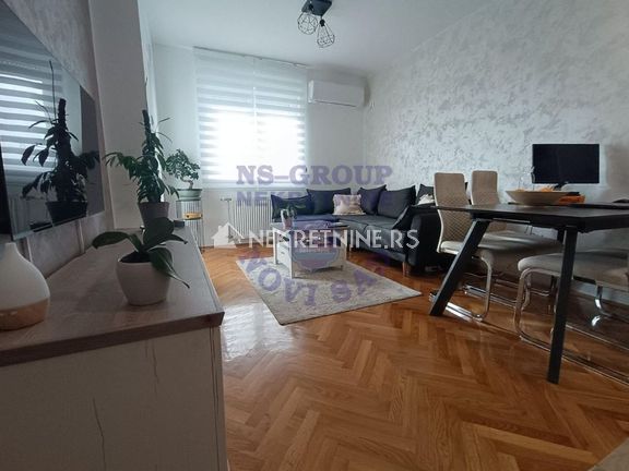 Jednoiposoban,odlican,Bulevar Evrope 0212100690 0648033334