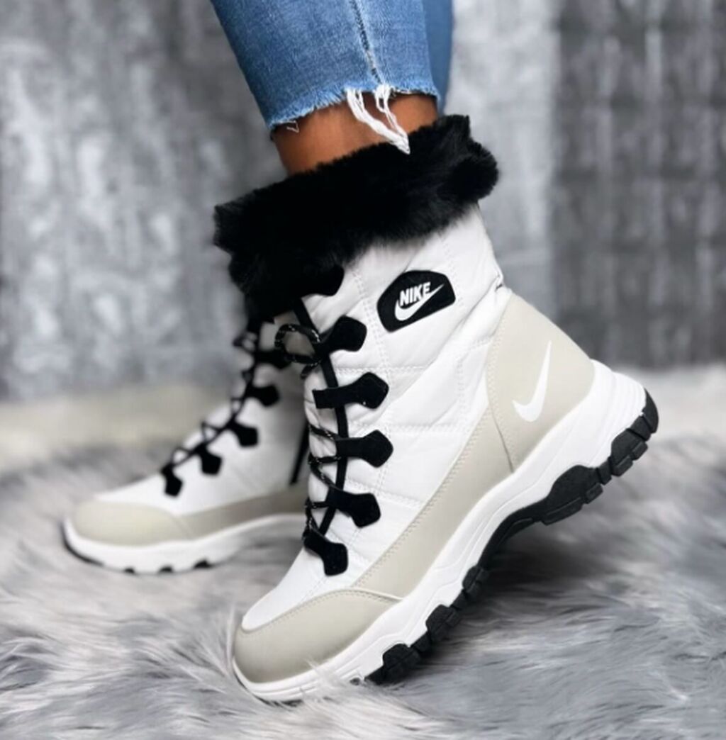 Nike čizmice crne i bele Novo Brojevi 36 do 41 fb Moja Kupovina 1