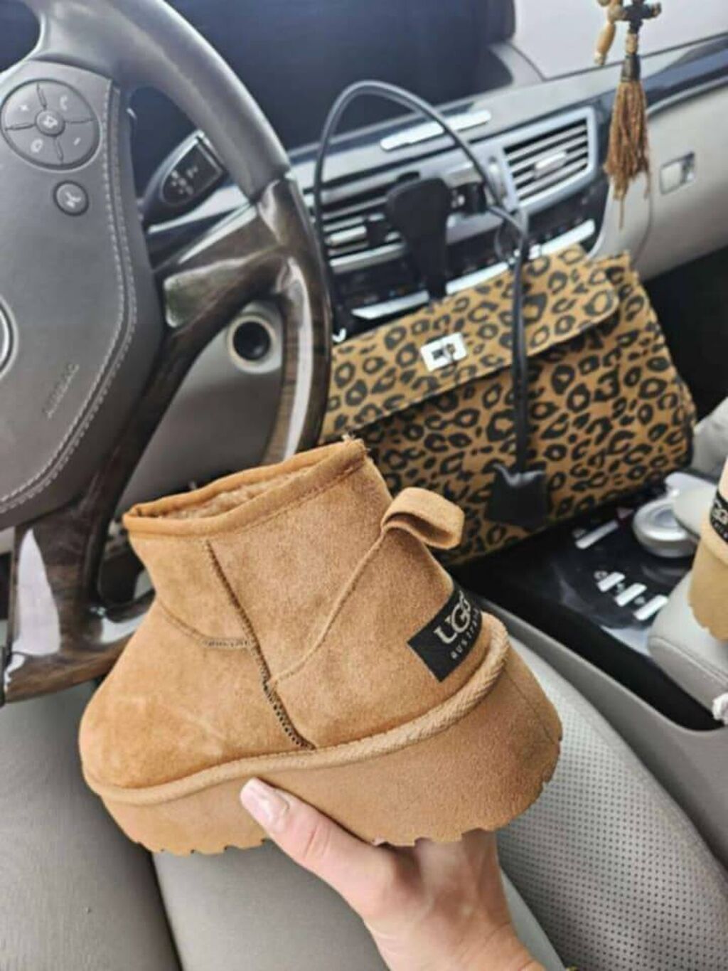 KOMPLET UGG + TORBA