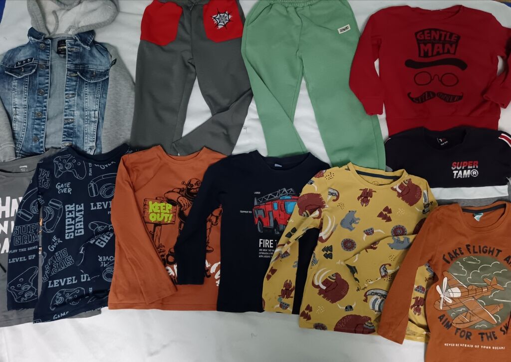 Paket jesenje garderobe 6/7 Odličan paket,8 gornjih delova, dva donja