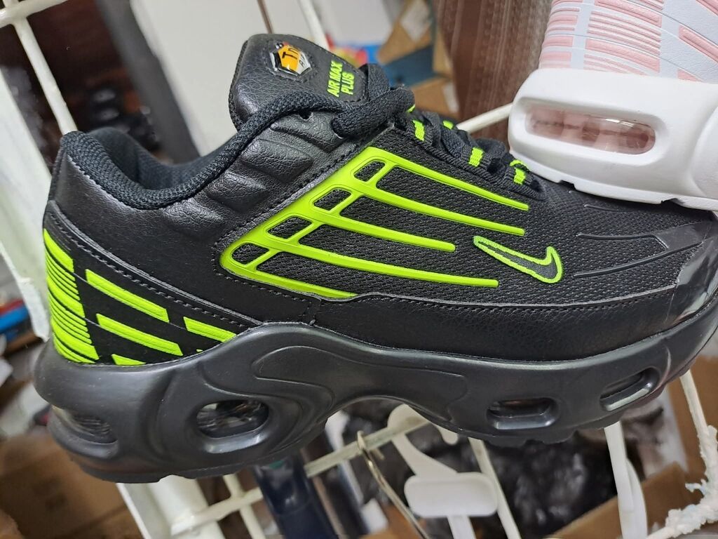   Stigli novi modeli decijih TN patika   EXTRA lagane i udobne Brojevi