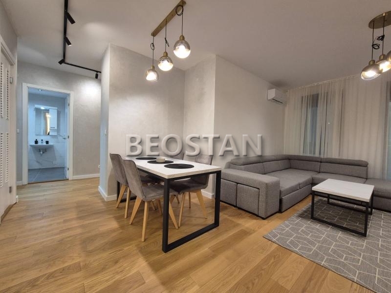 Širi centar - Vozdovac novogradnja #64388 1.250 €