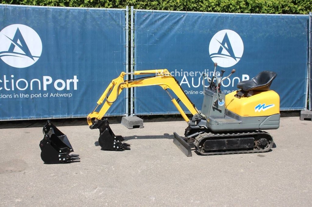 Prodaje se Yanmar 005 mini bager na aukciji