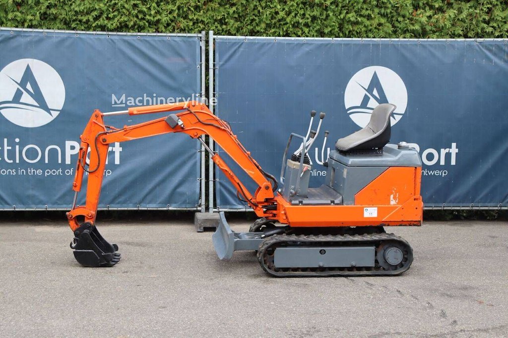 Prodaje se IHI IS-7GX2 mini bager na aukciji