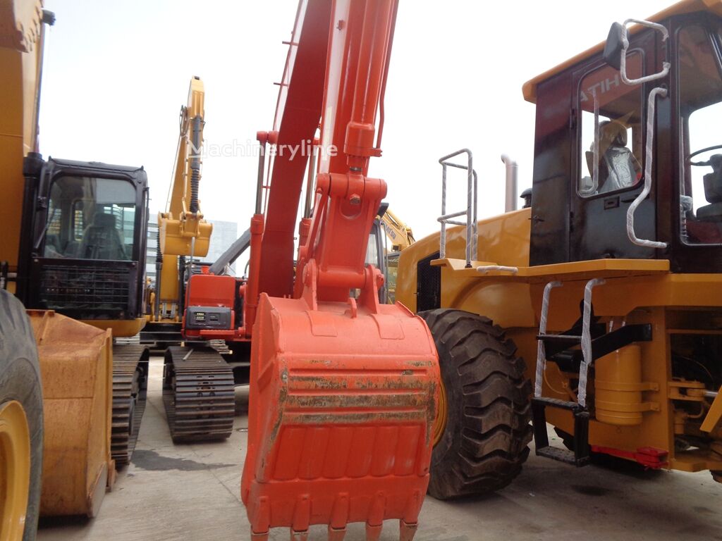Hitachi EX200 bager guseničar