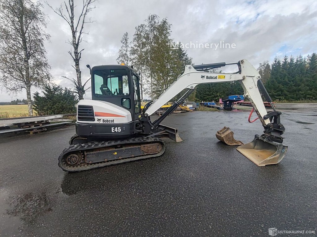 Prodaje se Bobcat E45 mini bager na aukciji