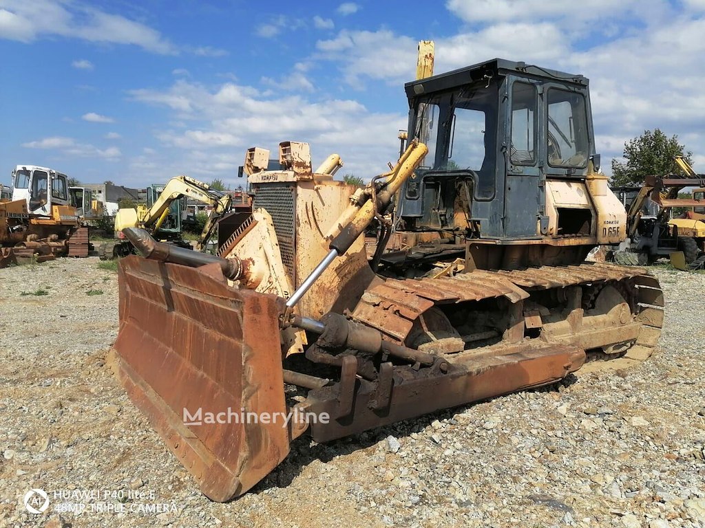 Komatsu D65E buldožer po rezervnim delovima
