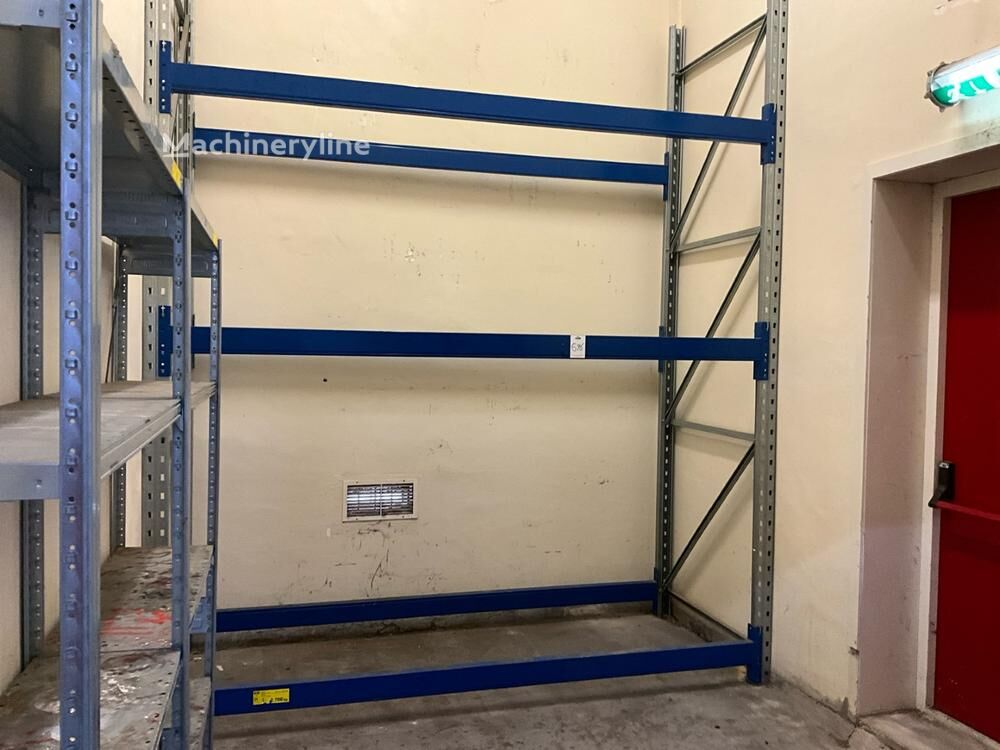 Prodaje se drugu građevinsku mašinu na aukciji