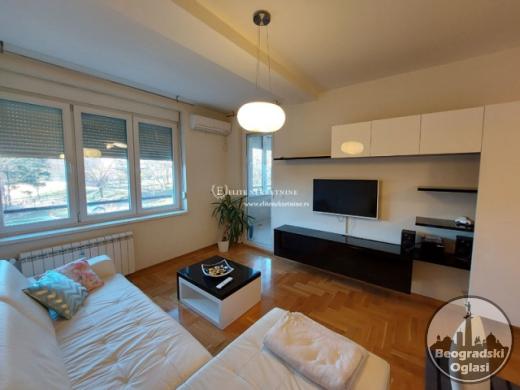 Dvosoban lux stan u novogradnji, garaza Beograd, Vračar , Južni bulevar