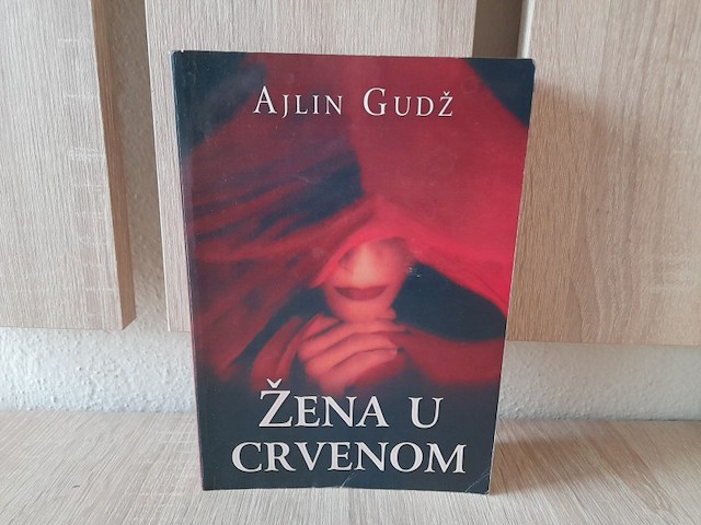 Žena u crvenom - Ajlin Gudž