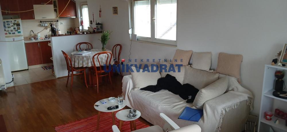 Borča centar,1,5,47m2,IIsprat,TA ID#2162 79.000 €
