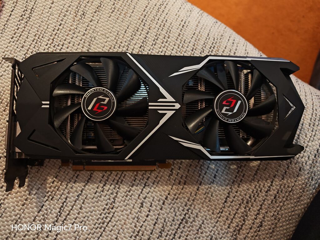 Asrock phantom gxr 570 4gb oc edition kvalitetna i pouzdana grafika