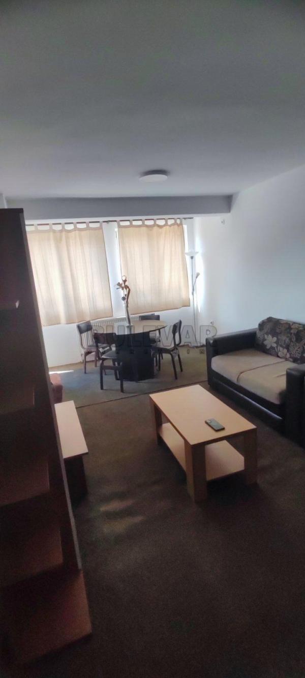 Josifa Pančića, Četvorosoban stan za izdavanje, 74m2, 400€