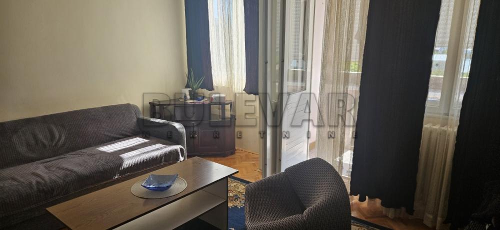 Bulevar Nemanjića, Jednoiposoban stan za izdavanje, 43m2, 300€
