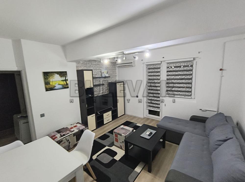 Cara Dušana, Dvosoban stan za izdavanje, 45m2, 400€