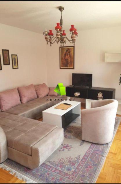 Troiposoban stan za izdavanje, 120m2, 900€