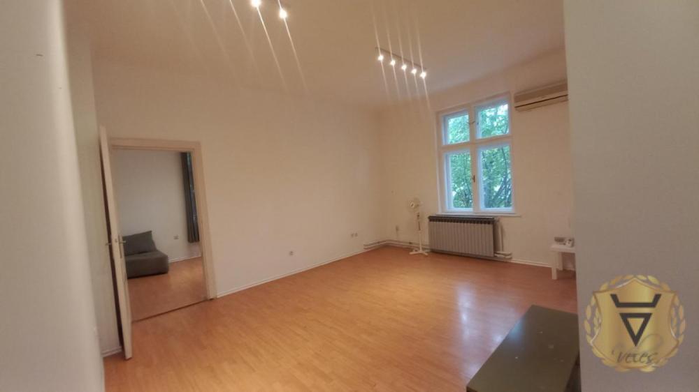 Dvosoban stan za izdavanje, 55m2, 550€