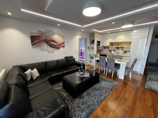 Antifašističke borbe, Trosoban stan za izdavanje, 72m2, 1.000€