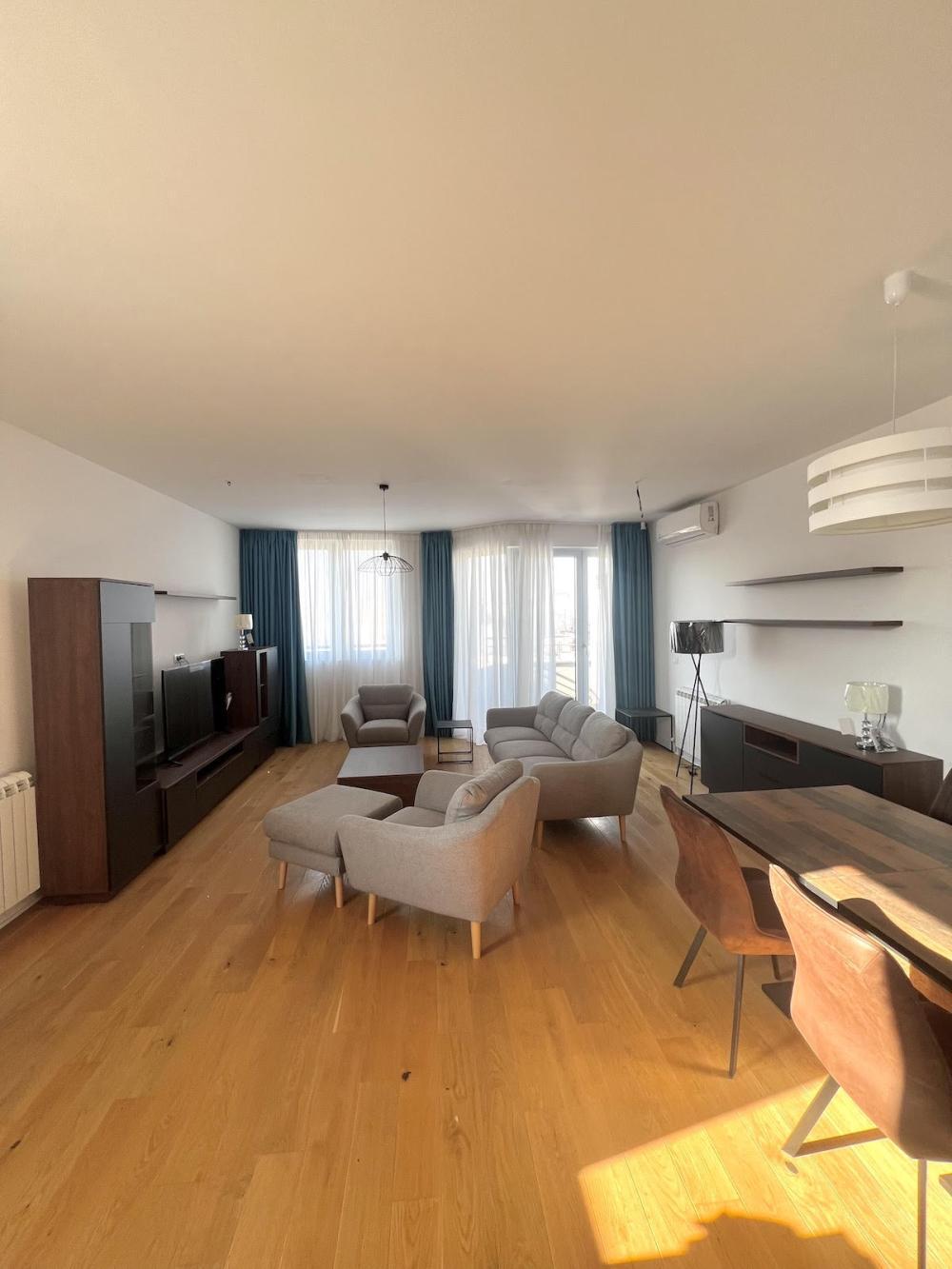 Kraljice Natalije, Trosoban stan za izdavanje, 92m2, 1.400€