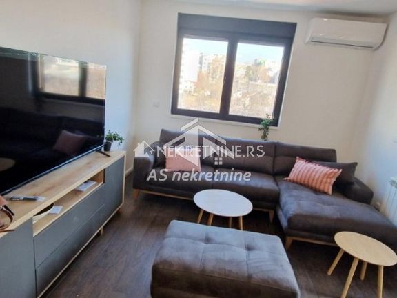 Vračar, Gospodara Vučića, 4.0 stan, 90m2, 1500 EUR